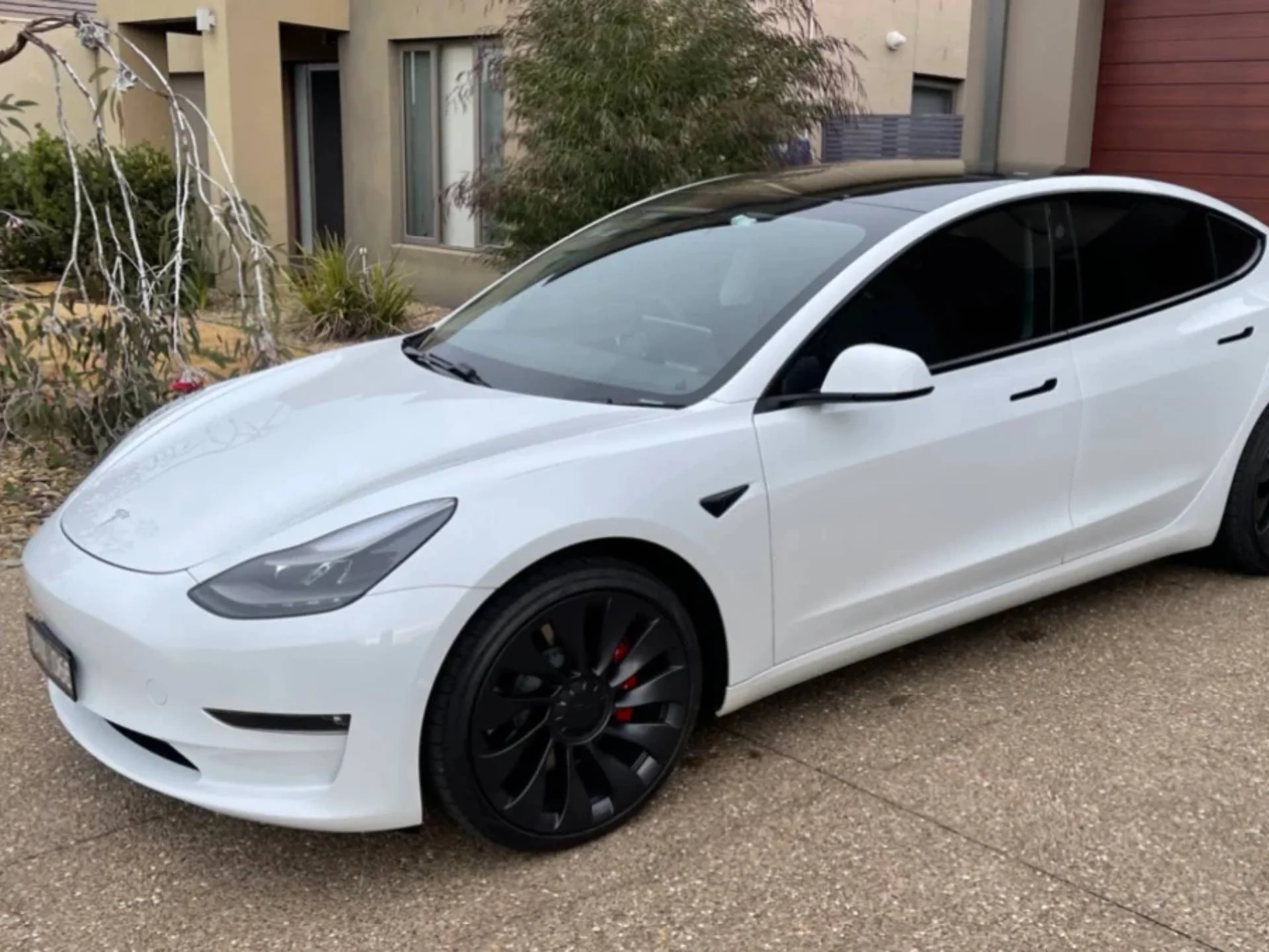 Why Tesla Model 3 Window Tint Problems and Solutions